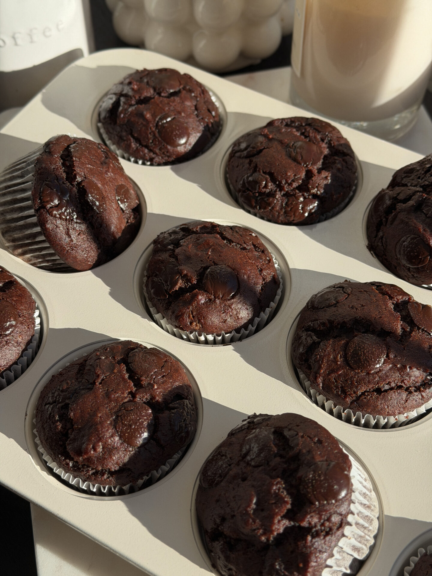 Chocolate Date Muffins - What Robin Eats